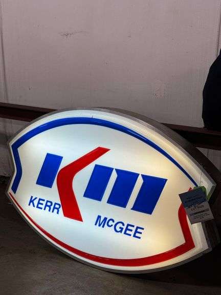 Kerr McGee 'Gas' Lighted Plastic Sign - Kraft Auction Service, LLC