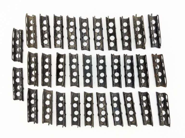 (32) British .303 Brit 5 Rnd Stripper Clips - Kraft Auction Service, LLC