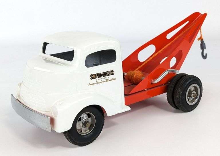 Restored Smith Miller Wrecker Tow Truck - Kraft Auction Service, LLC