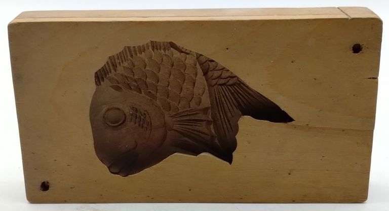 (D) vtg Japanese Fish Cake Mold - Kraft Auction Service, LLC