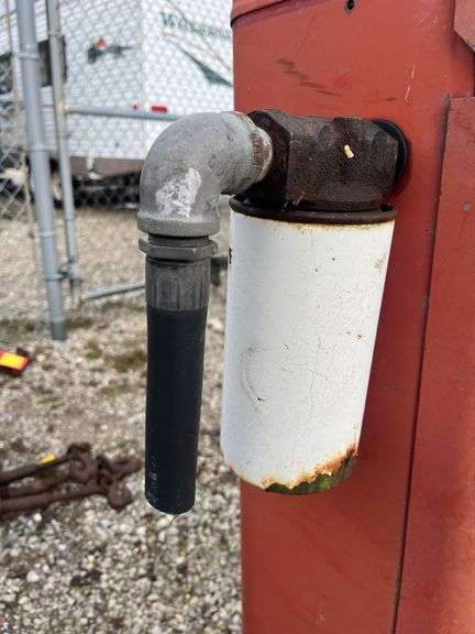 Fill-Rite Model 704 Gas Pump - Kraft Auction Service, LLC