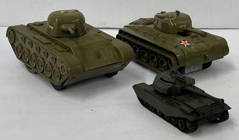 (N) Trio Of Toy Tanks Including, Marx Friction Movement Tank, Unmarked ...