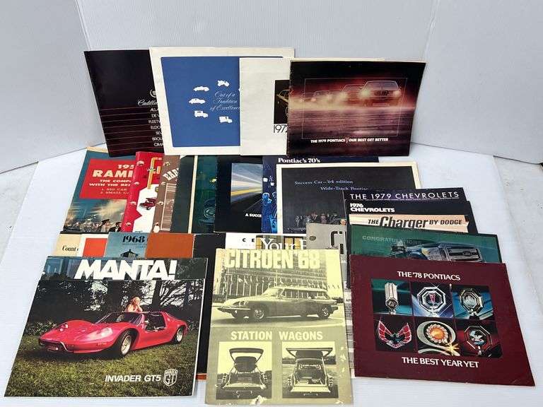(V) Automobile Manufacturer Promotional Pamphlets - Kraft Auction ...