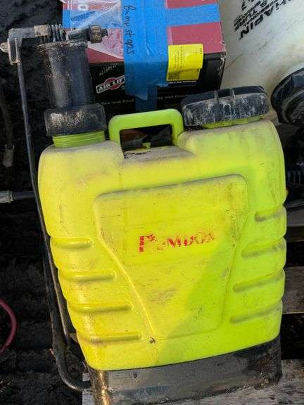 Roundup Backpack Sprayers and More - Kraft Auction Service, LLC