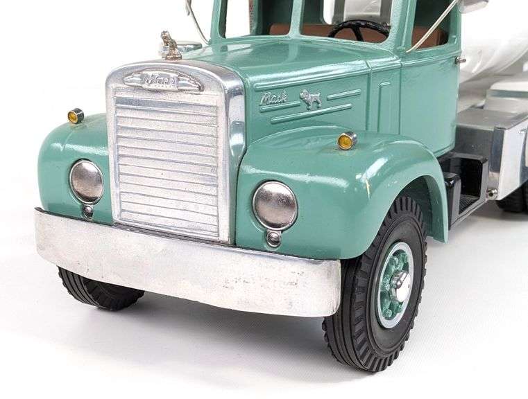 Ken Swingle Custom Mack Cement Mixer Truck - Kraft Auction Service, LLC