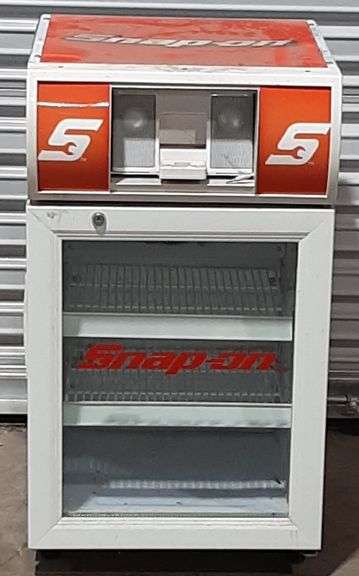 Snap-On Mini Fridge - Kraft Auction Service, LLC