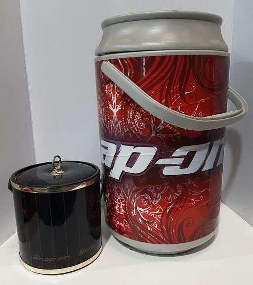 Round Cooler With Handle - Kraft Auction Service, LLC