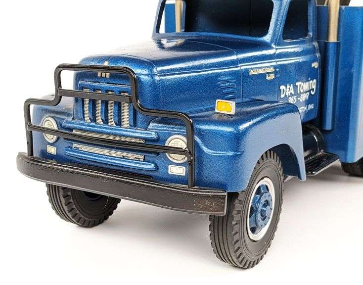 Cottonwood Acres International R190 Tow Truck - Kraft Auction Service, LLC