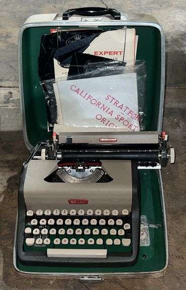 (G) Royal Typewriter Aristocrat - Kraft Auction Service, LLC
