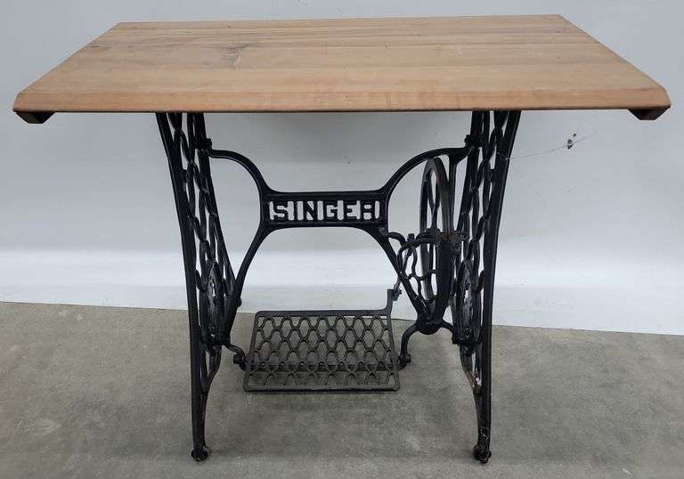 (N) Repurposed Singer Treadle Sewing Machine Entry Table - Kraft ...