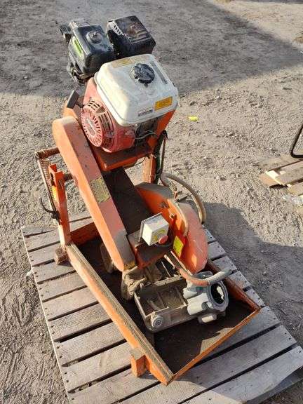 Norton 20" Gasoline Concrete Saw (Model BBC5456) - Kraft Auction ...