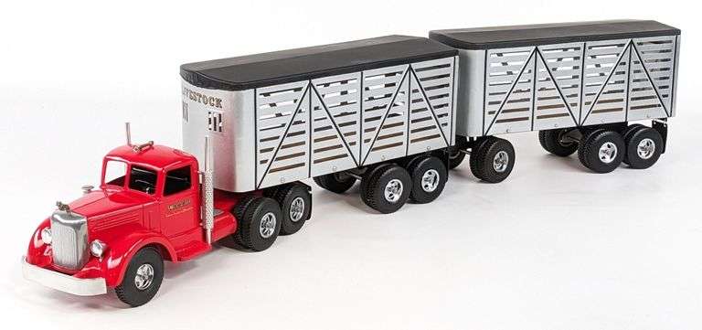 Custom Smith Miller Truck w/ Double Livestock - Kraft Auction Service, LLC
