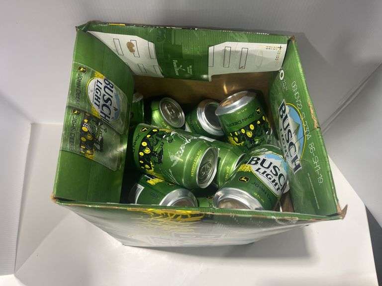 John Deere Busch Light Box And Cans - Kraft Auction Service, LLC