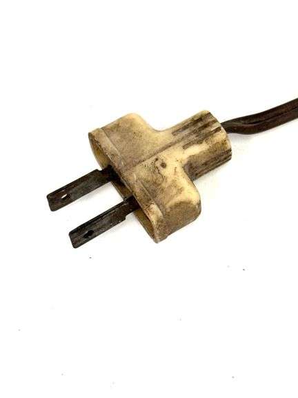 Dixie Milk Lighted Advertising Clock - Kraft Auction Service, LLC