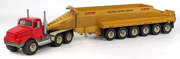 Custom Ertl Truck w Flow-Boy Conveyor Dump Trailer - Kraft Auction ...