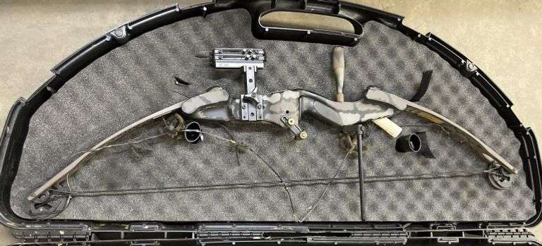 Right Handed Darton Excel Compound Bow - Kraft Auction Service, LLC