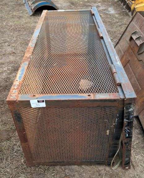 (DF) Metal Toolbox - Kraft Auction Service, LLC