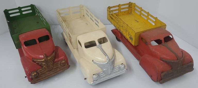 (N) Marx Trucks Includes Stake Bed Farm Truck, Dairy Truck, And More ...