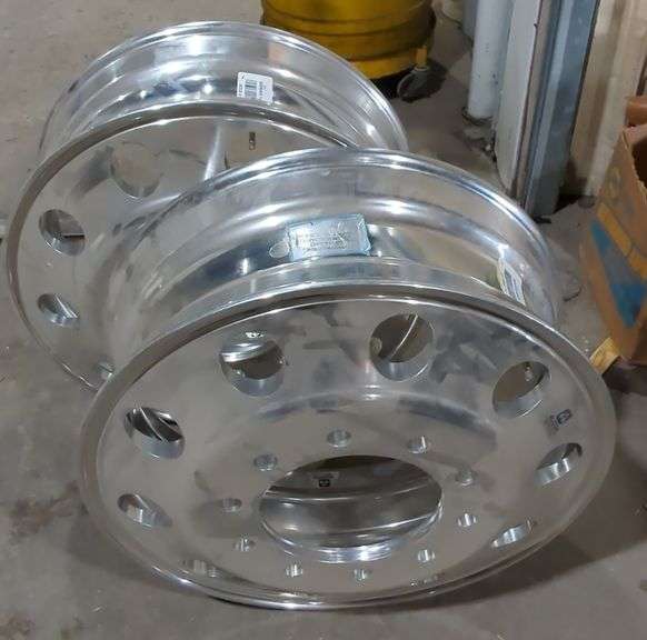 Alcoa Chrome Car Rims (25.5" Diameter) - Kraft Auction Service, LLC