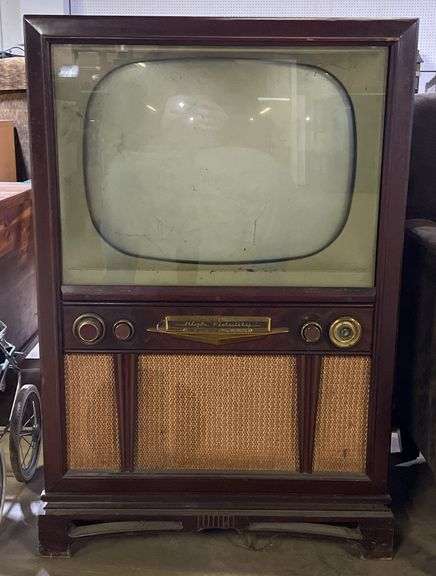 (L) Philco High Fidelity TV 25 3/4” x 22” x 39 1/4” - Kraft Auction ...
