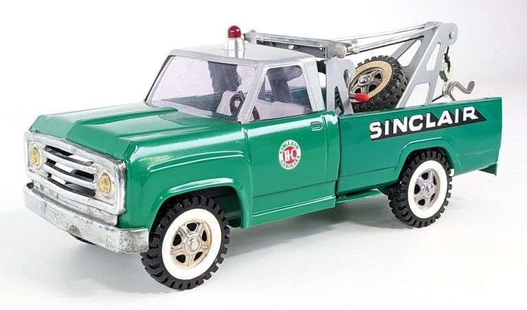 Custom Tonka Sinclair Wrecker Tow Truck - Kraft Auction Service, LLC