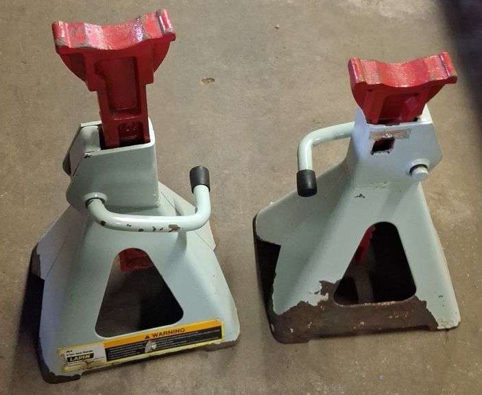 (ZA) Set of 2 jack stands. - Kraft Auction Service, LLC