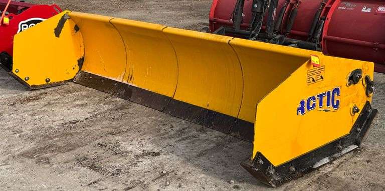 ARTIC Sectional Sno-Pusher 122in Quick Attach Model 10.b LD Serial ...