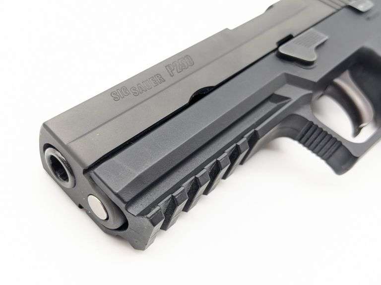 Sig Sauer P250 9mm Semi Auto Pistol - Kraft Auction Service, LLC
