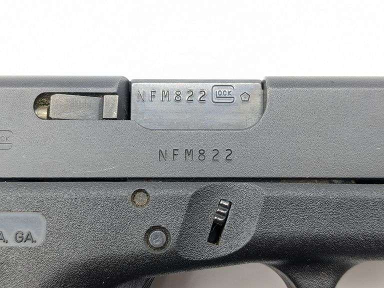 Glock 23C .40 S&W Semi Auto Pistol - Kraft Auction Service, LLC