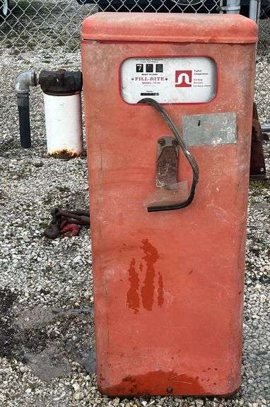 Fill-Rite Model 704 Gas Pump - Kraft Auction Service, LLC