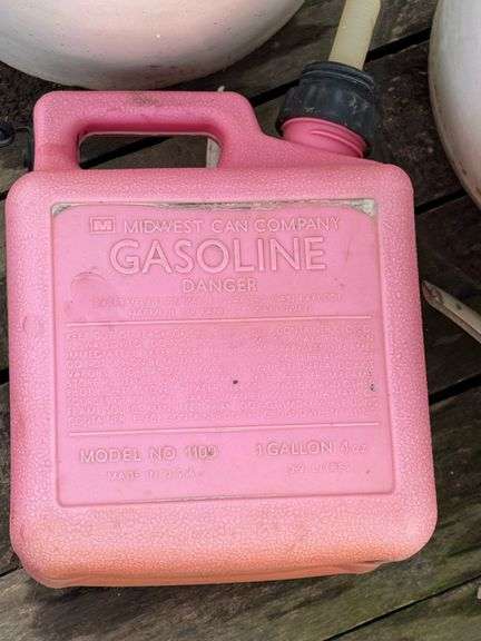 Midwest 1-Gallon Gas Can and Buckets of Mixed Bolts - Kraft Auction ...