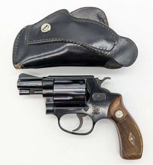 Smith & Wesson Model 37 Airweight .38 Spl Revolver - Kraft Auction ...