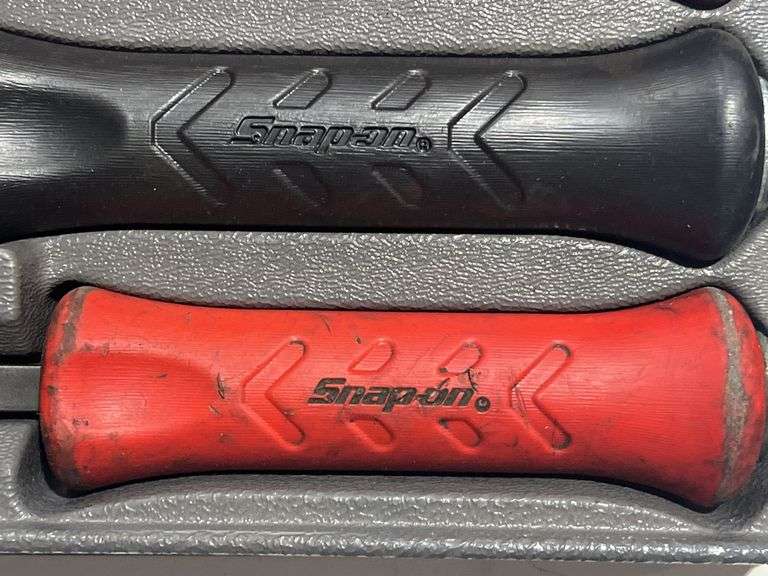 Snap-On Red 4 Piece Hard Grip Pry Bar Set - Kraft Auction Service, LLC