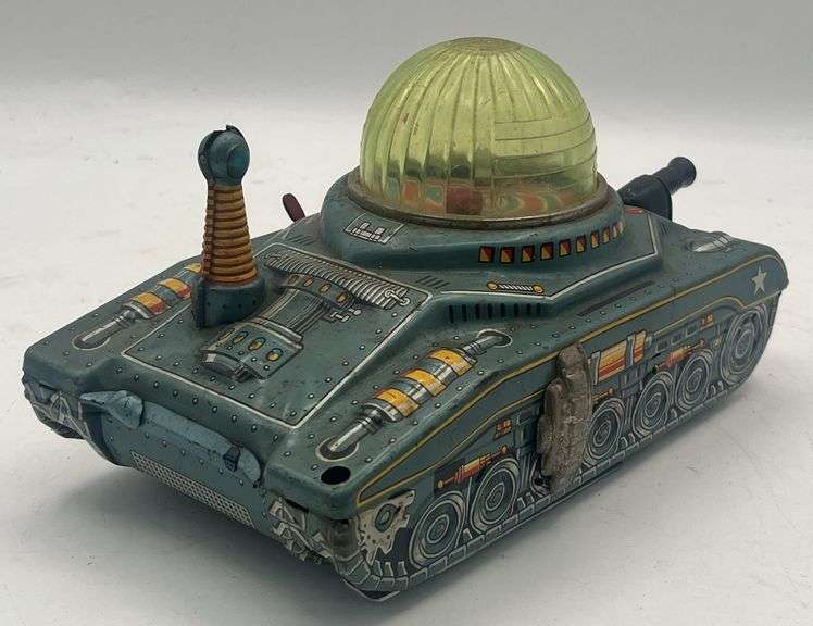 (N) Vintage Tin Toy Space Tank Made In Japan. - Kraft Auction Service, LLC