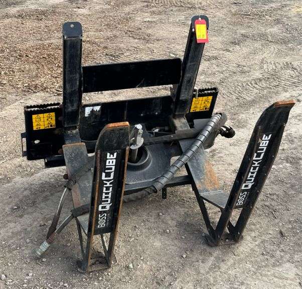 BOSS Salt Quick Cube Spreader Assembly Hydraulic Quick Attach - Kraft ...