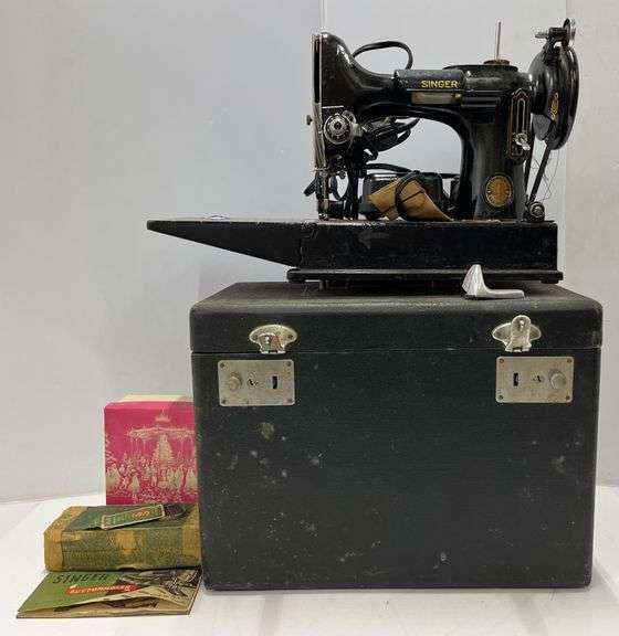 (O) Singer Sewing Machine - Kraft Auction Service, LLC