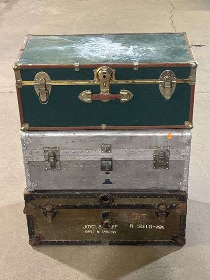 (S) (3) Foot Locker Chests.(Largest:17”x31”x13”) - Kraft Auction ...