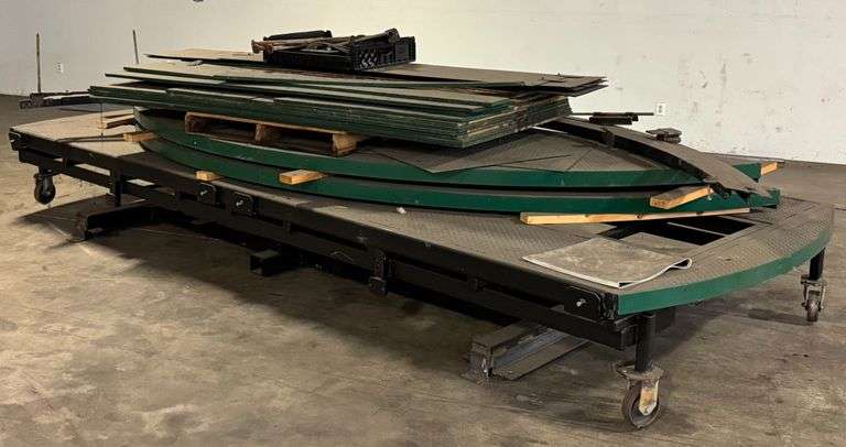 "Green Ring" Automobile Display Motor Powered Turntable with Ramps ...