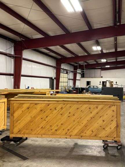 Custom Solid Wood Portable Bar - Kraft Auction Service, LLC