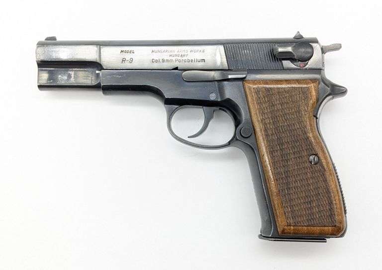 Hungarian Arms Works Mod R-9 9mm Semi Auto Pistol - Kraft Auction ...