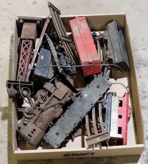(D) Asst. Metal/Plastic Train pieces. Cars, tracks, and more. - Kraft ...