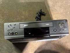 (ZA) Zenith VCR & Technics Turn Table - Kraft Auction Service, LLC