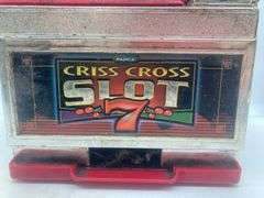 (D) 2002 Radica Criss Cross Slot Machine - Kraft Auction Service, LLC