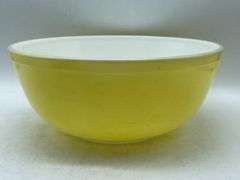 (MC) Pyrex 4 Tier Multi-Color Bowl Set 10 1/2”- 6” - Kraft Auction ...