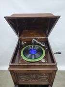 (N) Antique Silvertone Phonograph Cabinet Record Player - Kraft Auction ...