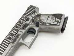 NIB Donald Trump Glock 19 9mm Semi Auto Pistol - Kraft Auction Service, LLC