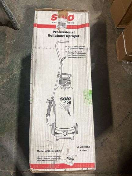 Solo Professional Rollabout Sprayer - Kraft Auction Service, LLC