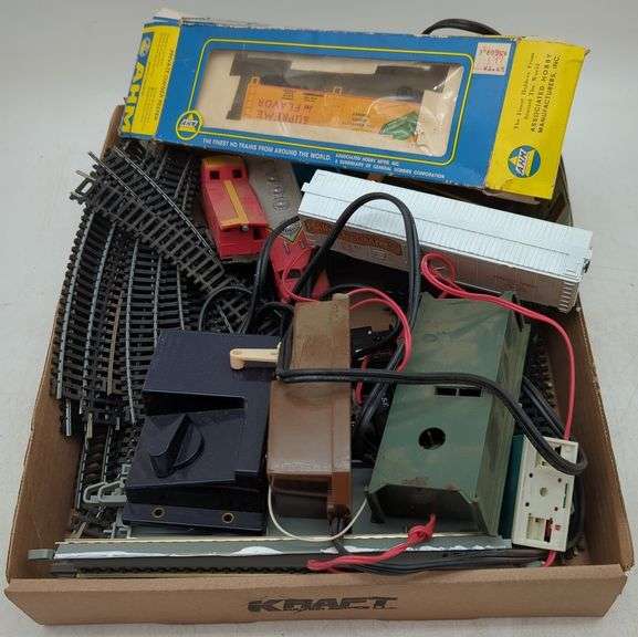 (II) HO Train Cars and Tracks, Controls, Switches and more - Kraft ...