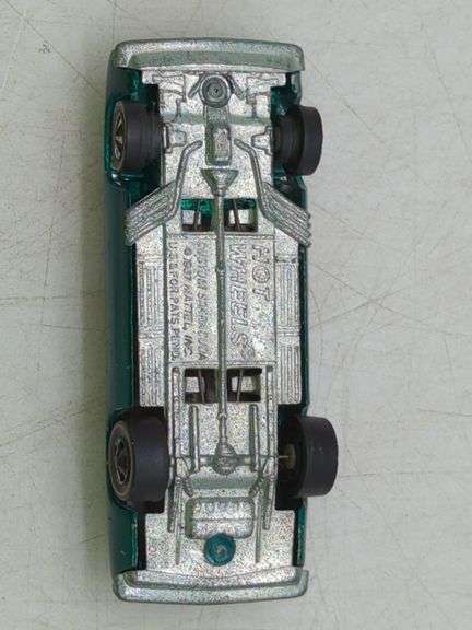 (J) Red Line Hot Wheels Cars. 1969 Heavy Chevy Camaro & Custom ...