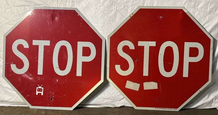 (G) Directional Stop Signs 30x 30 - Kraft Auction Service, LLC